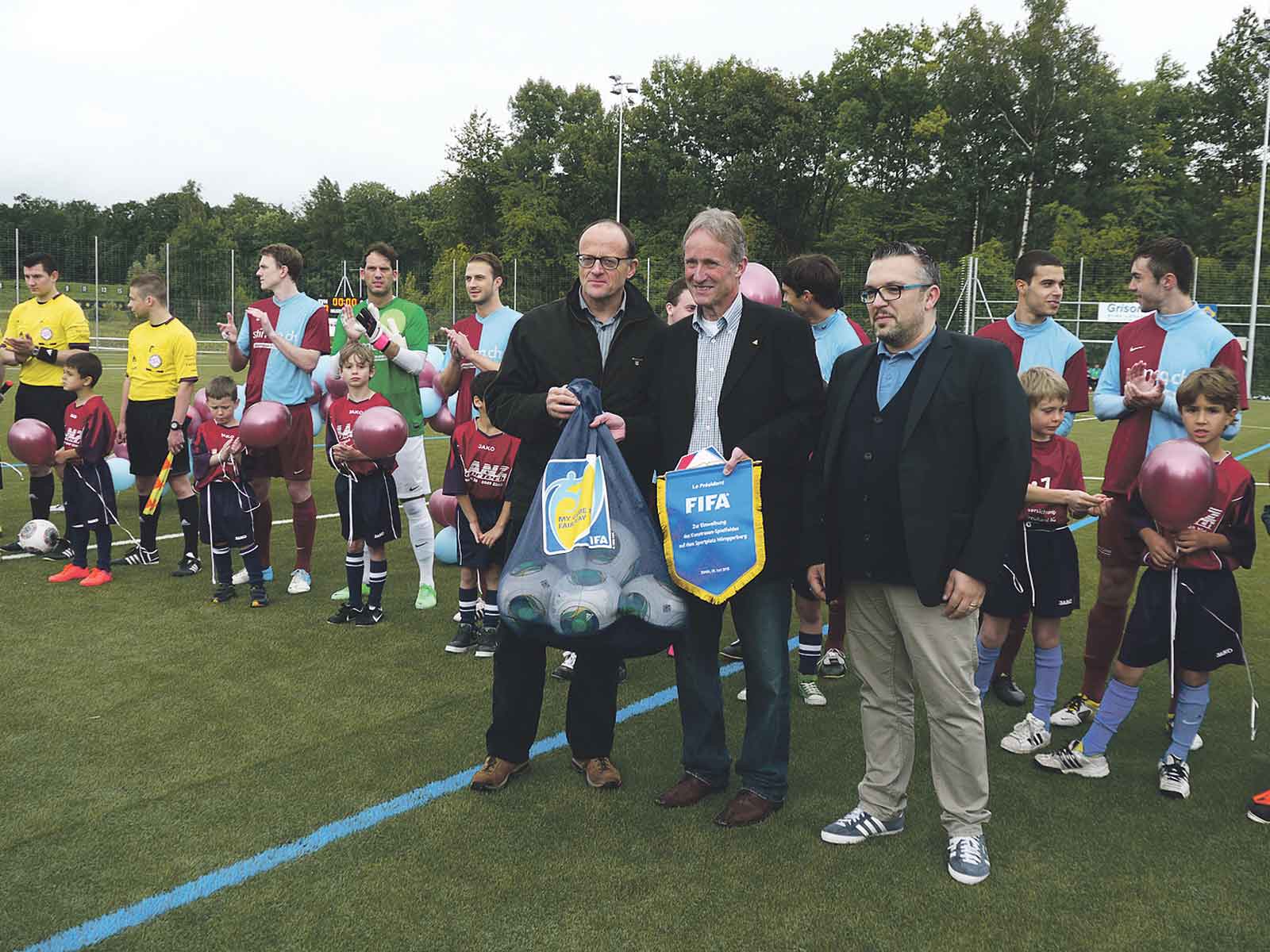 Höngger.ch | Martin-Cup mit Platzeinweihung, Sieg und Fest